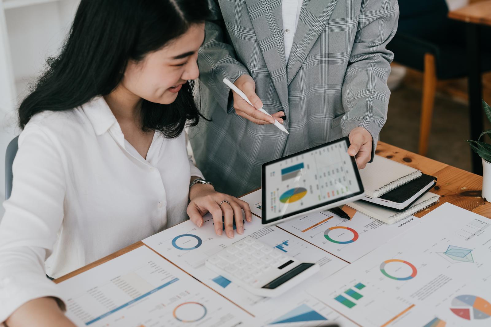 Management Consulting - Roles and Responsibility Explained | Learnsignal